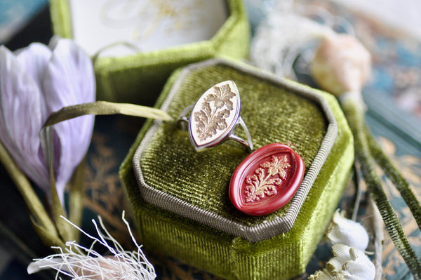 Iris Retro Flower 925 Silver Signet Wax Seal Intaglio Ring | Backtozero